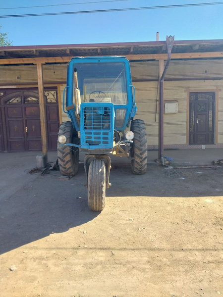 Traktor sotiladi mtz