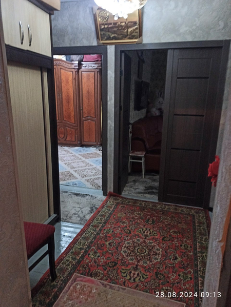 Продаю свою 2 ком переделанную в 3х ..Янгиобад