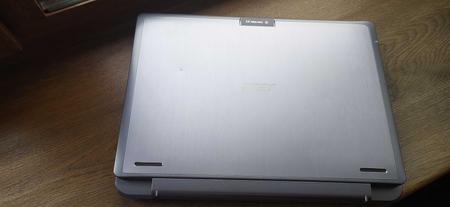 Продам нетбук+планшет 2/1 Acer N15P2