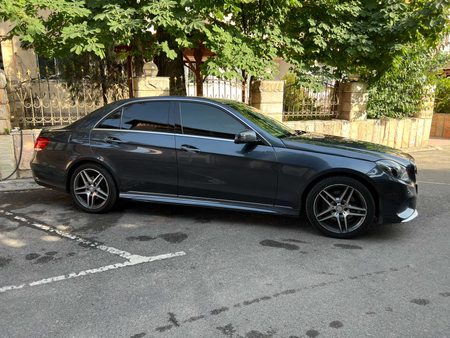 Mercedes Benz W212 E350 4Matic Facelift restyle
