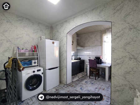 Sergeli 3 karzinkani yonida 2xonali kvartira 61kv yarmirkani yonida.