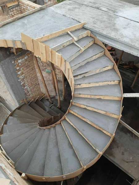 ЗИНА Хизмати 571