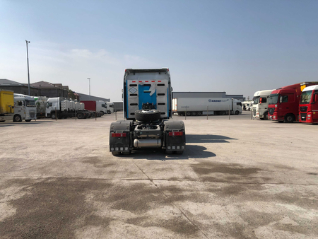Тягач Howo-Max 6x4 CNG 460 л.с. 2023 в Наличии Ориент Моторс Озод
