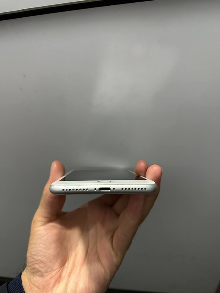 Iphone 8 plus naqtga