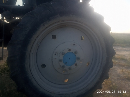 Traktor t 28 uch bolonli