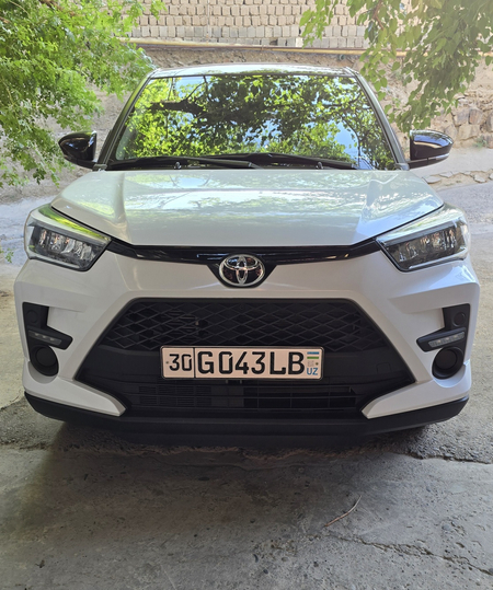 Toyota reize  0.998 cm3