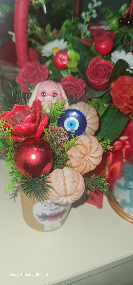 Новогодние игрушки из мыла .