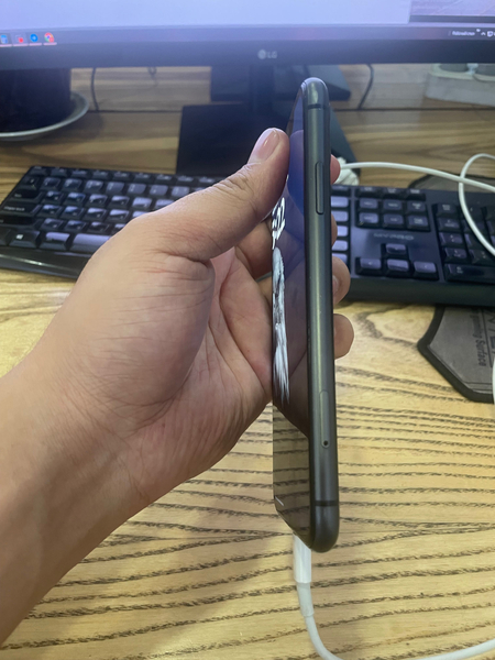 Iphone 11 64gb yaxshi xolatda