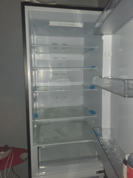 Продаётся новый холодилник..