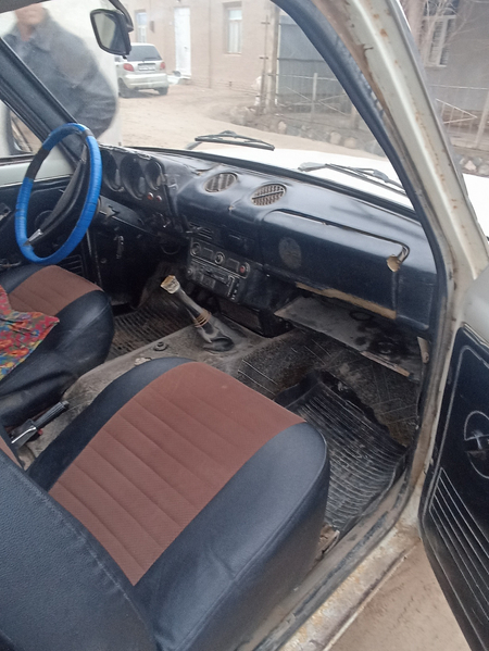 Niva 1983 yil presebi bn sotiladi