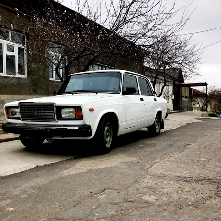 Vaz 2107 yili 2010 (srochno sotiladi)