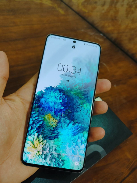Samsung Galaxy S20 plus