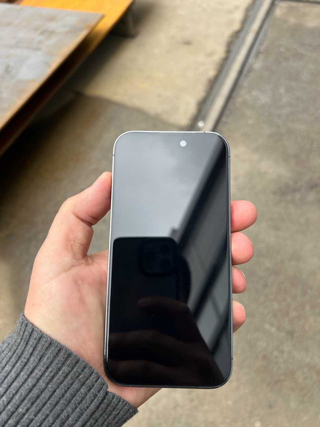 Iphone 14 pro purple