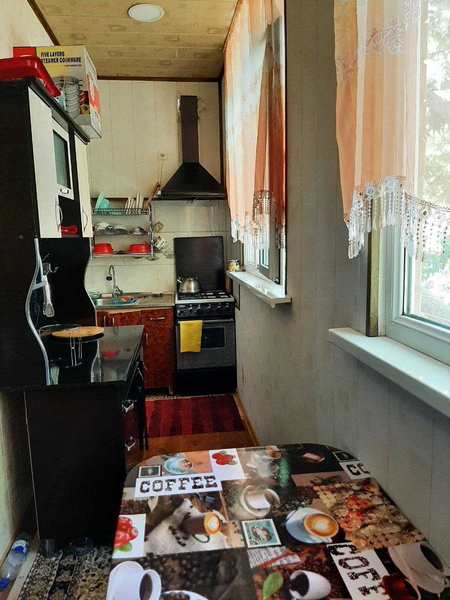 uy sotiladi 3 xona xamma sharoyit bor