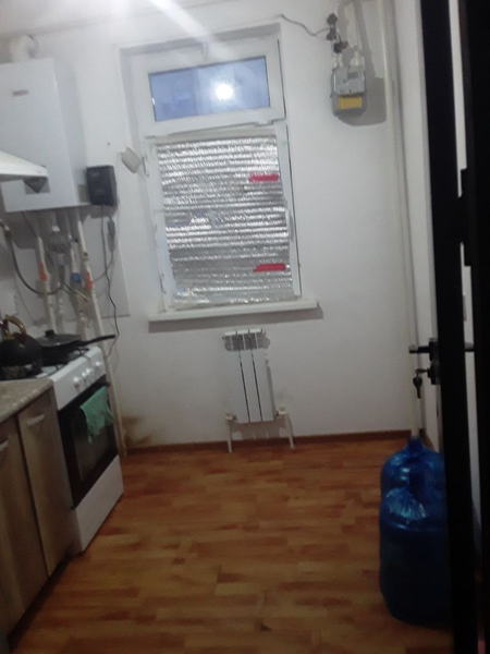 Buxoro viloyati Jondor tumanida 2 xonali kvartira sotiladi.