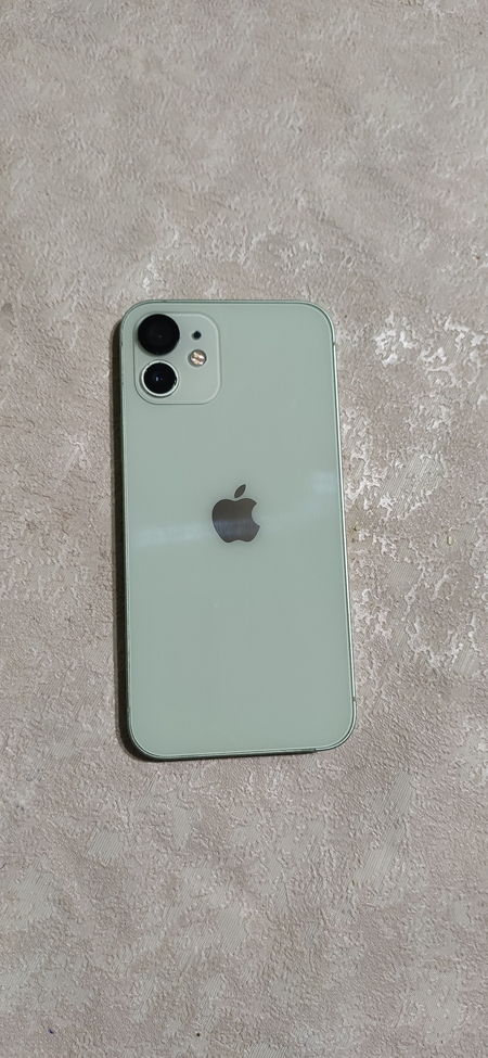 Продаю iPhone 12 256 GB Регион KHA