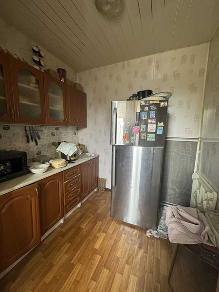 Продаётся квартиры 3/3/4 на Юнусабадском районе 11-й кв (J2312)