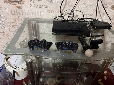 PS3 super slim sotiladi