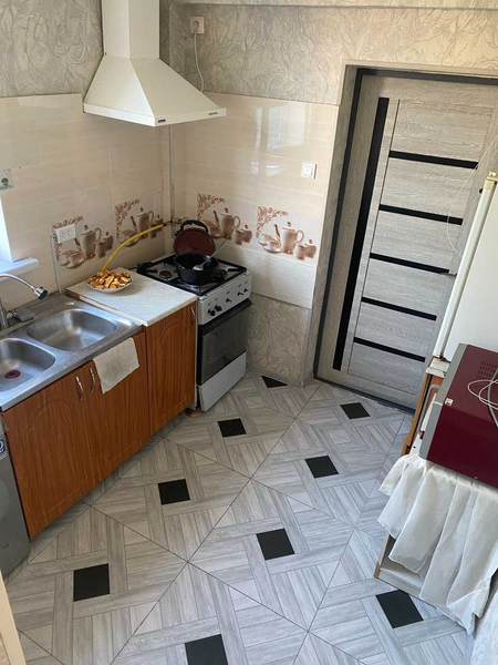 Срочно продаю свою 1 ком.кв переделенно в 2 ком.кв ТТЗ