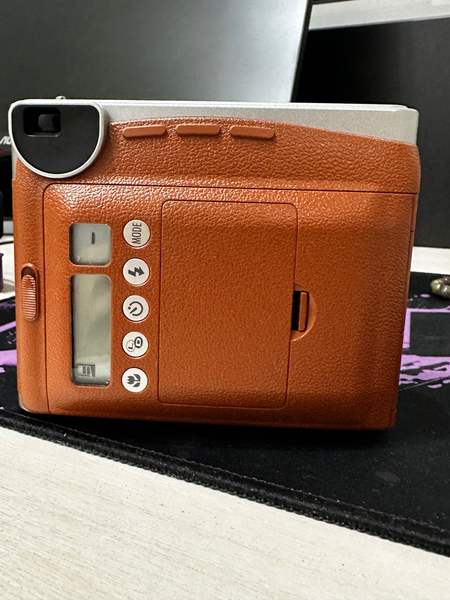 Продам Instax mini 90