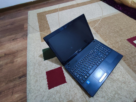 Acer noutbook sotiladi