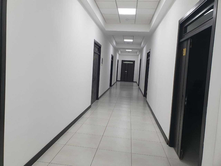 Сдаётся здание 2280 м2 школа университет клиника цена 15 уе за 1м²