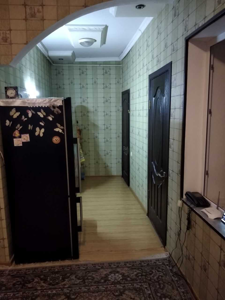 Hovli barcha jihozlari bilan sotiladi, hamma qulayliklarga ega