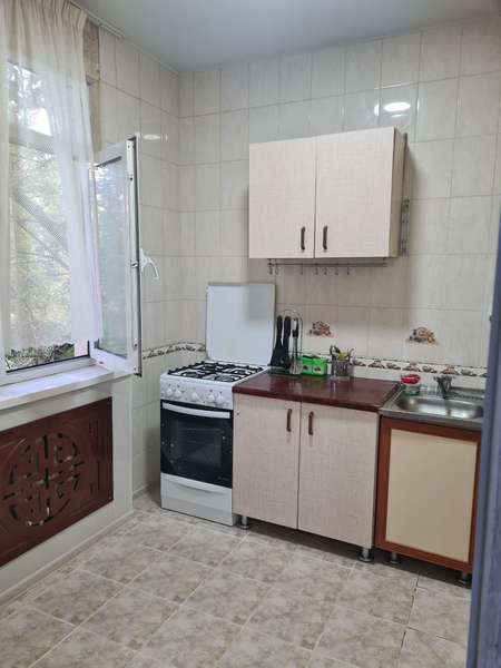 Сдаю 2/4/4 Ялангач,академ городок
