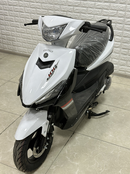 Moto Skuter uz optim
