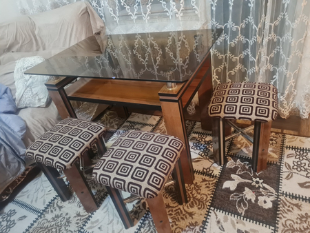 Продается стеклянный стол