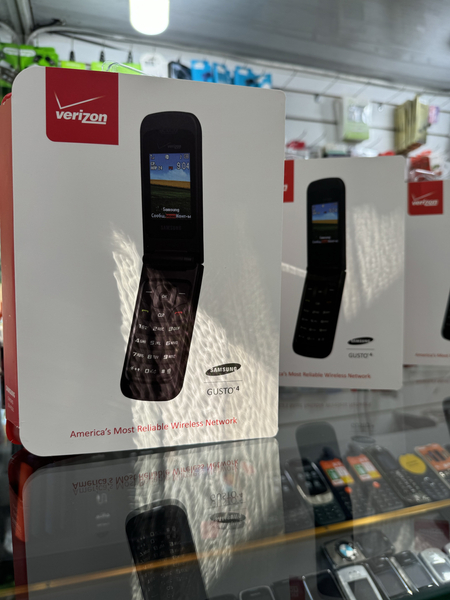 Perfectum Gusto 4 Cdma новый