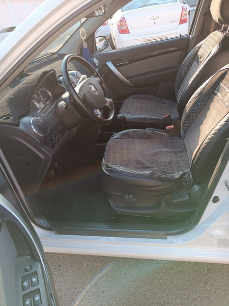 Chevrolet Nexia 3 A/T