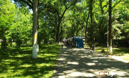 Сдается в аренду 3 ком. квартира 100 м.кв ул.Тамара Хонум,Дархан.