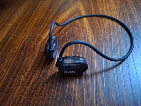 ПРОДАЁТСЯ  НАУШНИК Bluetooth nauwnik sotamiza