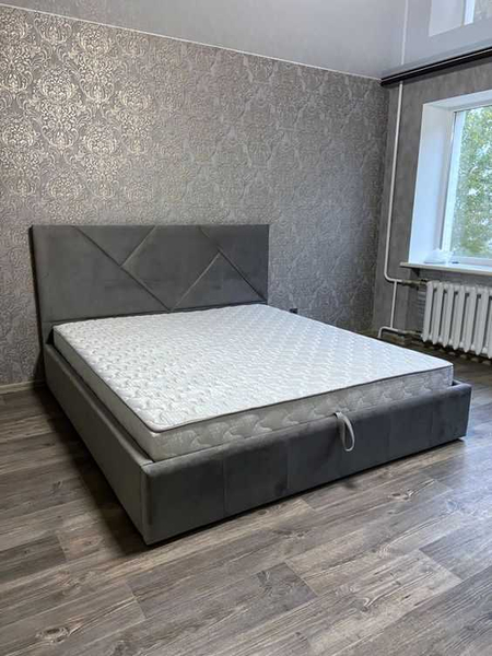 Кровати двуспальные