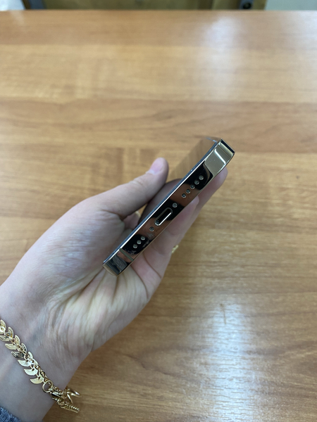 Продается iPhone 13 pro срочно