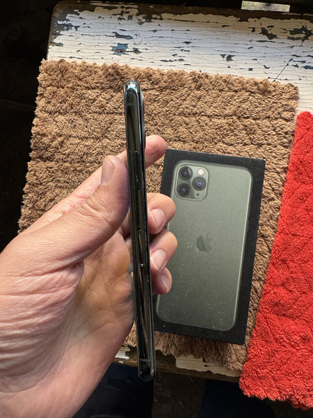 iphone 11 pro pamit 64g holati yahwi oqip tel qlila