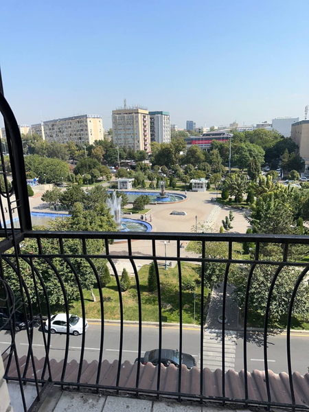 Срочно горит  Хадра возле Цирка,Ташкент сити 4 ком 130квм с ремонтом