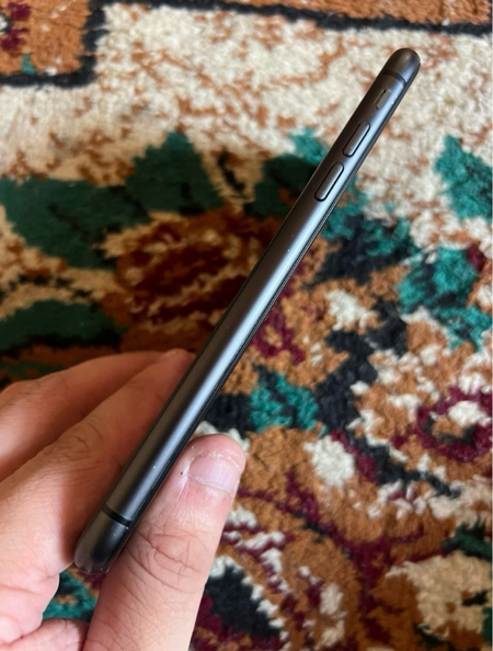 Iphone 11 …………..