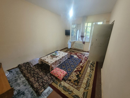 Продам 2 ком Юнусабад 11 квартал\\n52м2 \\nБалкон 1.5-6 \\nКомнаты Смежные