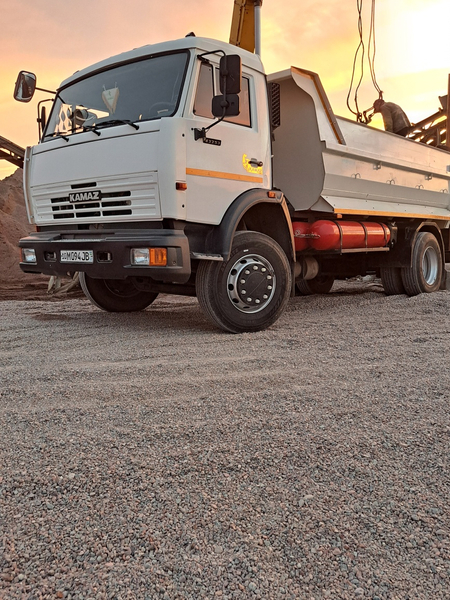 Kamaz samosval sotiladi