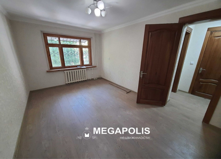 Новза Метро_1комнатная Кирпич ПРОДАЮ Чиланзар-5