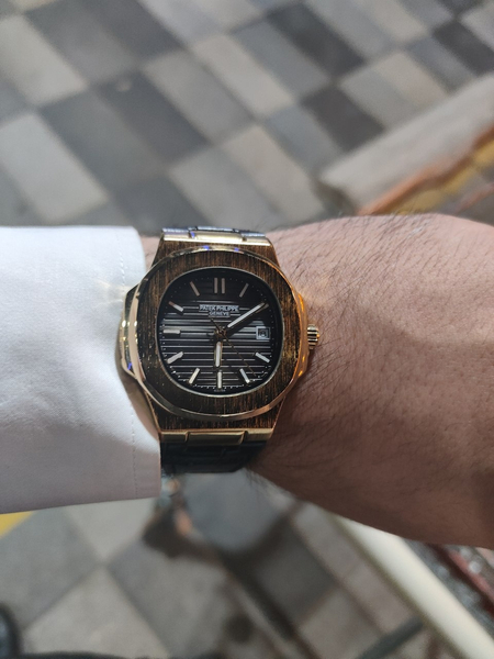 Продаю новый часы Pstek Philippe Geneva