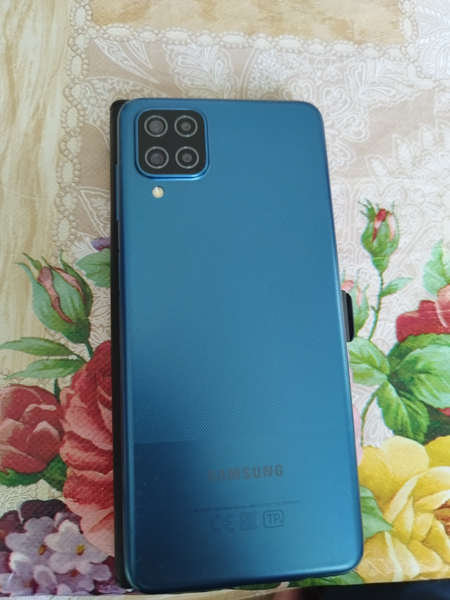Samsung Galaxy A12