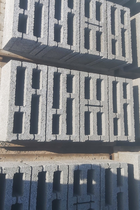 Шлакаблок 4000 сум
