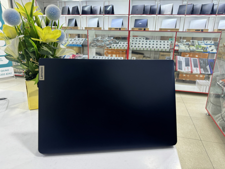 Lenovo 8 gb operativkalik yangidek ofisnoy hechqancha ishlatilmagan