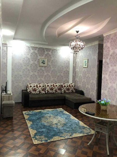 Продается  своя 2х комнатная квартира, на Паркентском.
