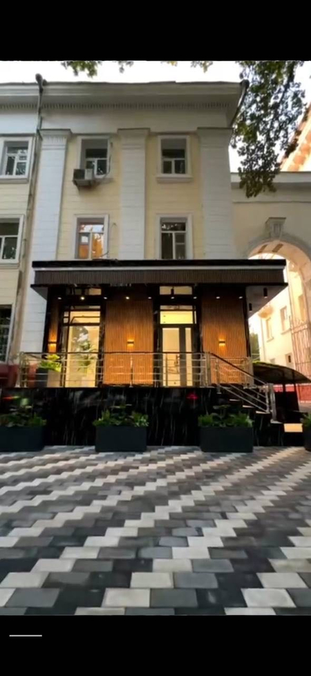 Продается Коммерческое Помещение 57 м2 ремонт Шота Руставели Яккасарай