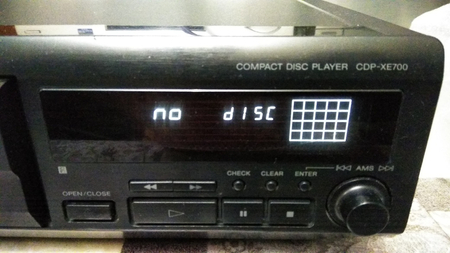 CD Проигрыватель Sony cdp-xe700.