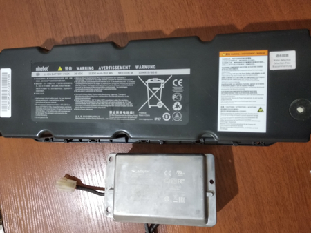 Продаю на электросамакат ninebot max 30 акумулятор